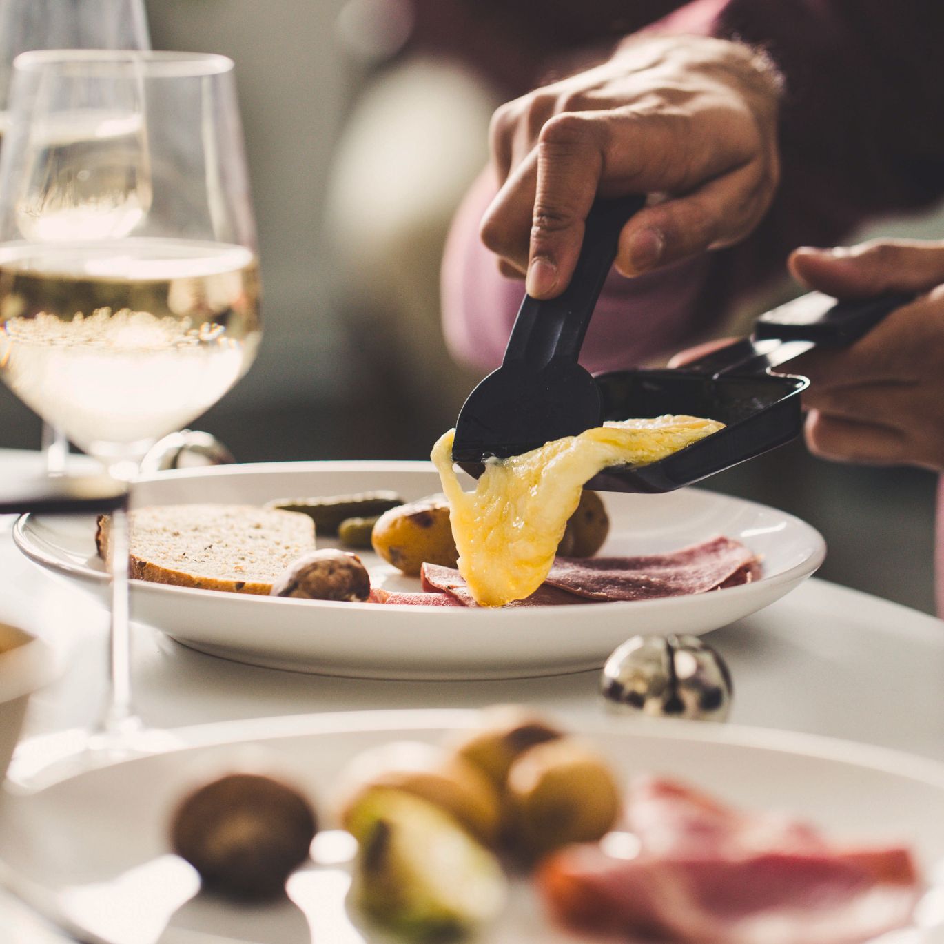 Was passt zu Raclette? | EMMI KALTBACH